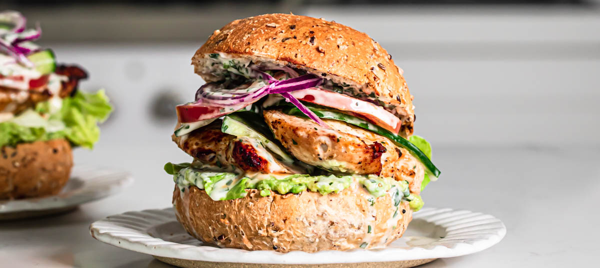 Grilled Chicken Breast Burger with Herbed Yoghurt Sauce Recipe – Ninja ...